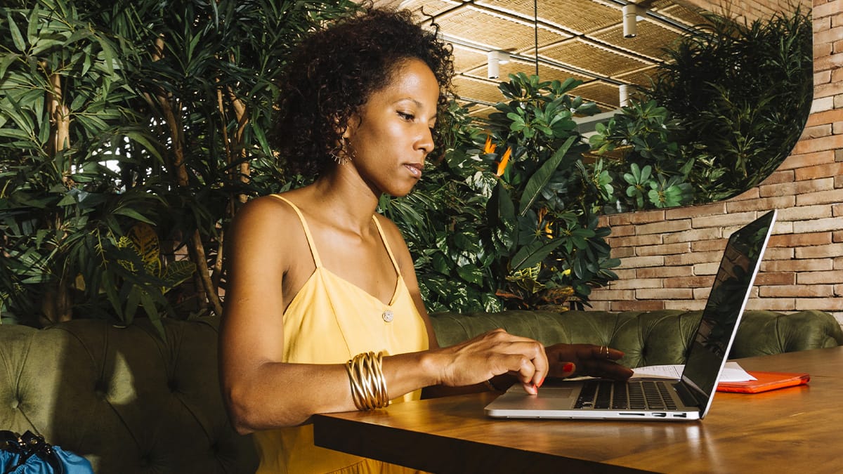 Les avantages et défis du nomadisme numérique (Digital Nomad) - Frencheo